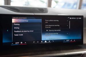 BMW X7 2024 in Kaunas, with an engine capacity of 3.00 L and mileage of 29 thousand km for 86300 €, photo 13 on AUTOMOTO.COM.LV