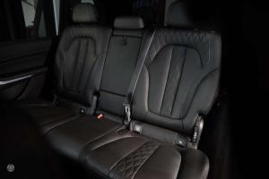 BMW X7 2024 in Kaunas, with an engine capacity of 3.00 L and mileage of 29 thousand km for 86300 €, photo 24 on AUTOMOTO.COM.LV