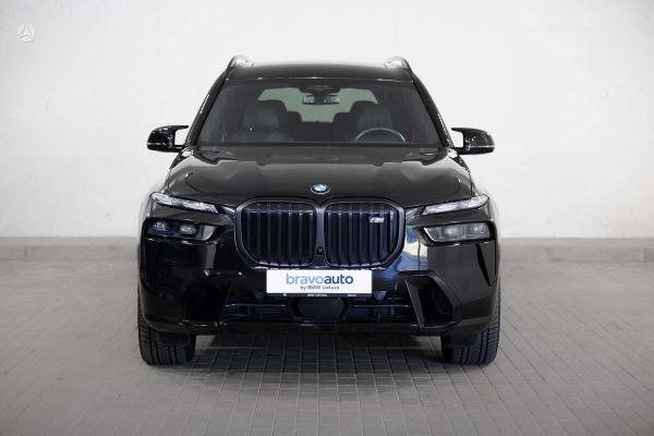 BMW X7 2024 Viļņa, ar dzinēja tilpumu 4.40 L un nobraukumu 21 tūkst. km par 94991 €, foto 2 vietnē AUTOMOTO.COM.LV