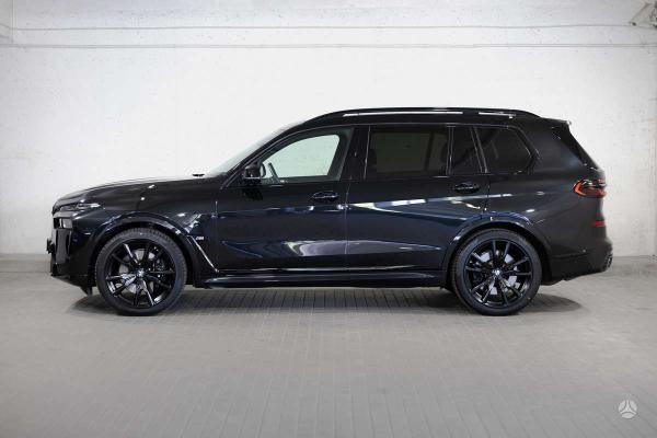 BMW X7 2024 Viļņa, ar dzinēja tilpumu 4.40 L un nobraukumu 21 tūkst. km par 94991 €, foto 4 vietnē AUTOMOTO.COM.LV