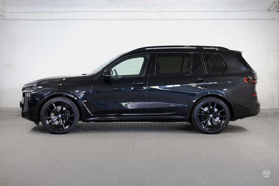 BMW X7 2024 in Vilnius, with an engine capacity of 4.40 L and mileage of 21 thousand km for 94991 €, photo 5 on AUTOMOTO.COM.LV