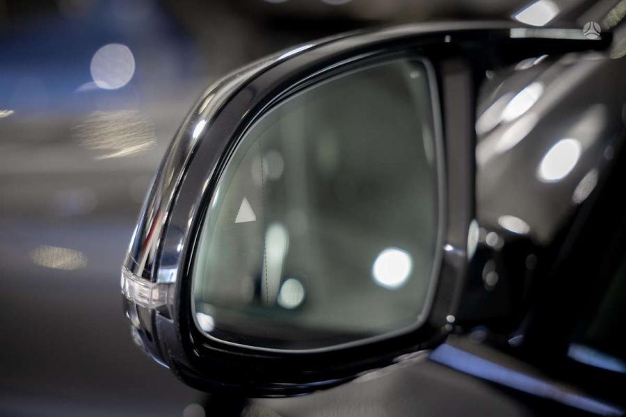 BMW X7 2024 in Vilnius, with an engine capacity of 4.40 L and mileage of 21 thousand km for 94991 €, photo 8 on AUTOMOTO.COM.LV