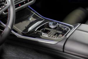BMW X7 2024 in Vilnius, with an engine capacity of 4.40 L and mileage of 21 thousand km for 94991 €, photo 13 on AUTOMOTO.COM.LV