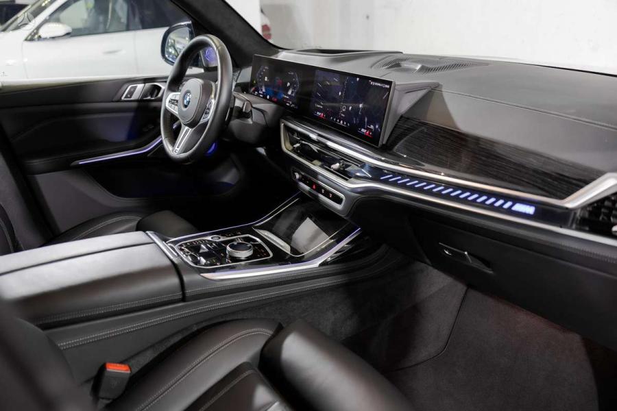 BMW X7 2024 in Vilnius, with an engine capacity of 4.40 L and mileage of 21 thousand km for 94991 €, photo 14 on AUTOMOTO.COM.LV