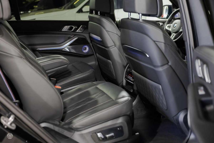 BMW X7 2024 in Vilnius, with an engine capacity of 4.40 L and mileage of 21 thousand km for 94991 €, photo 15 on AUTOMOTO.COM.LV