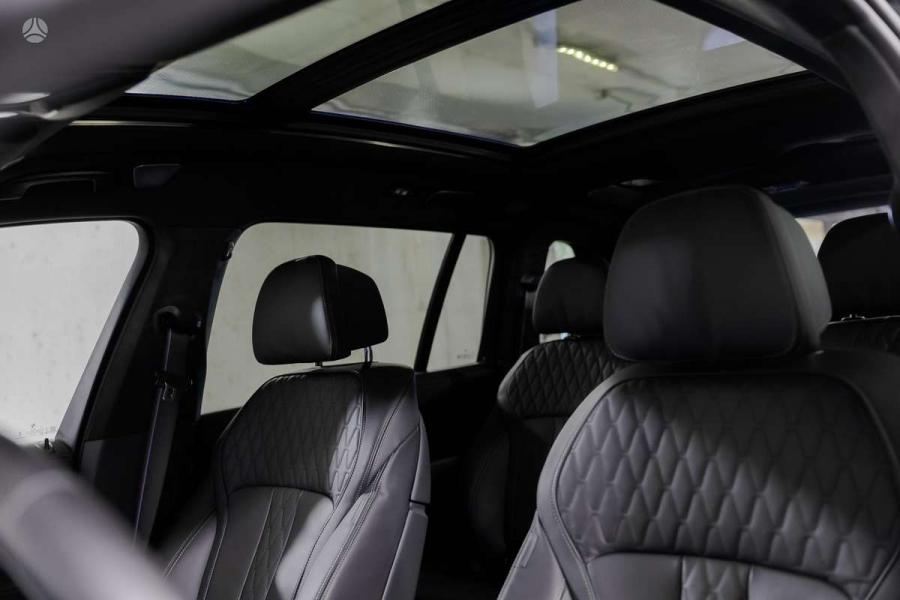 BMW X7 2024 in Vilnius, with an engine capacity of 4.40 L and mileage of 21 thousand km for 94991 €, photo 31 on AUTOMOTO.COM.LV