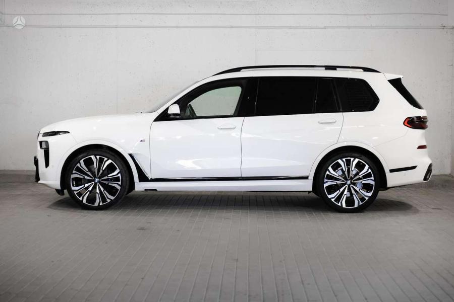 BMW X7 2024 Viļņa, ar dzinēja tilpumu 3.00 L un nobraukumu 79 tūkst. km par 86771 €, foto 7 vietnē AUTOMOTO.COM.LV