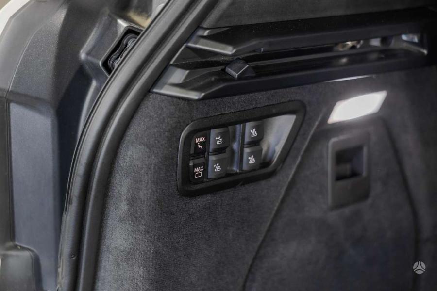 BMW X7 2024 Viļņa, ar dzinēja tilpumu 3.00 L un nobraukumu 79 tūkst. km par 86771 €, foto 40 vietnē AUTOMOTO.COM.LV