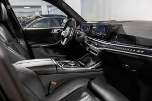 BMW X7 2024 Viļņa, ar dzinēja tilpumu 3.00 L un nobraukumu 99 tūkst. km par 80991 €, foto 27 vietnē AUTOMOTO.COM.LV