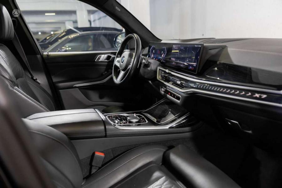 BMW X7 2024 Viļņa, ar dzinēja tilpumu 3.00 L un nobraukumu 99 tūkst. km par 80991 €, foto 27 vietnē AUTOMOTO.COM.LV