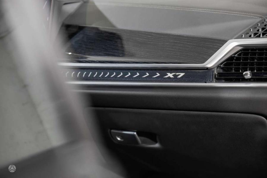 BMW X7 2024 Viļņa, ar dzinēja tilpumu 3.00 L un nobraukumu 99 tūkst. km par 80991 €, foto 28 vietnē AUTOMOTO.COM.LV