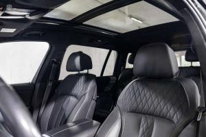 БМВ X7 2024 в Вильнюс, объемом двигателя 4.40 л и пробегом 58 тыс. км за 93993 €, фото 33 на AUTOMOTO.COM.LV