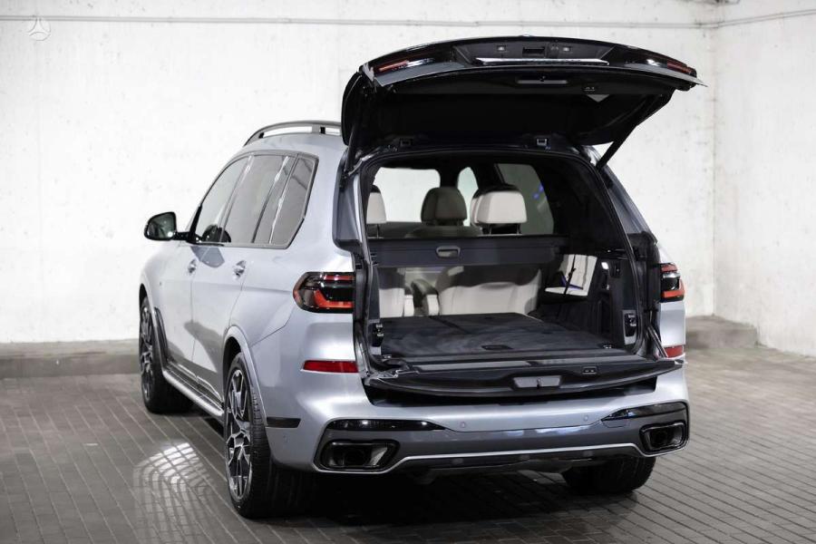 BMW X7 2025 Viļņa, ar dzinēja tilpumu 3.00 L un nobraukumu 38 tūkst. km par 98491 €, foto 36 vietnē AUTOMOTO.COM.LV
