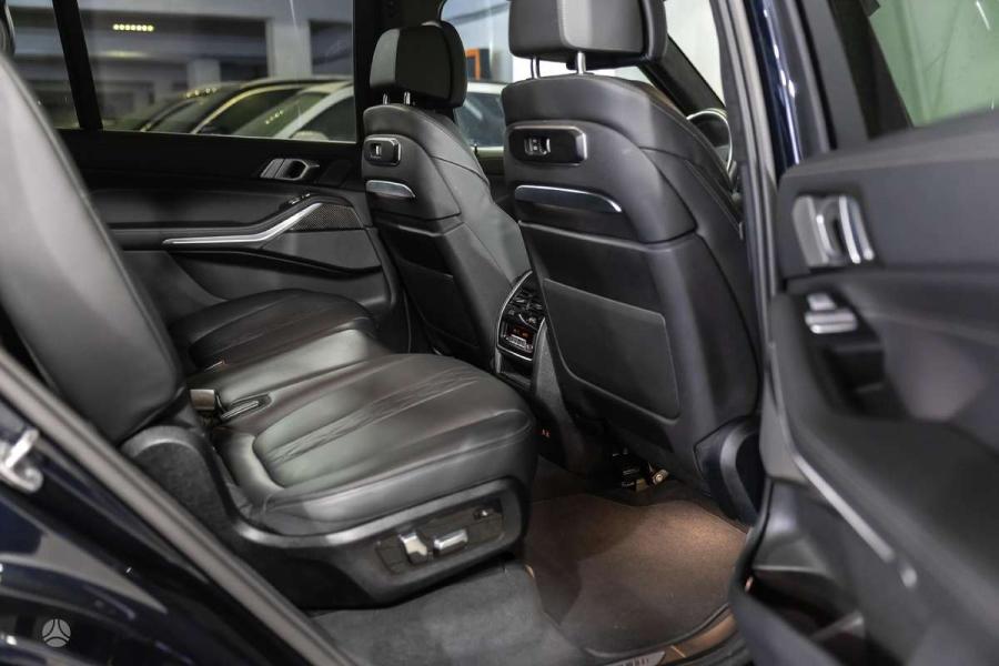BMW X7 2025 in Vilnius, with an engine capacity of 3.00 L and mileage of 26 thousand km for 97671 €, photo 15 on AUTOMOTO.COM.LV