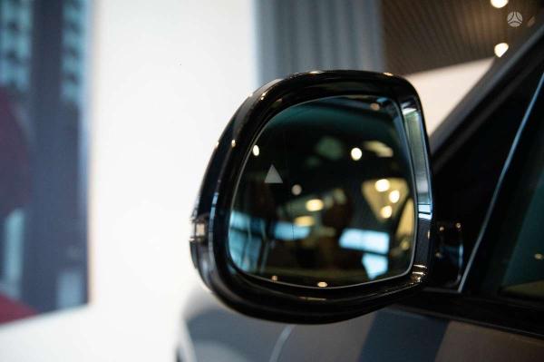BMW X7 2026 in Kaunas, with an engine capacity of 3.00 L and mileage of 16 thousand km for 95771 €, photo 9 on AUTOMOTO.COM.LV