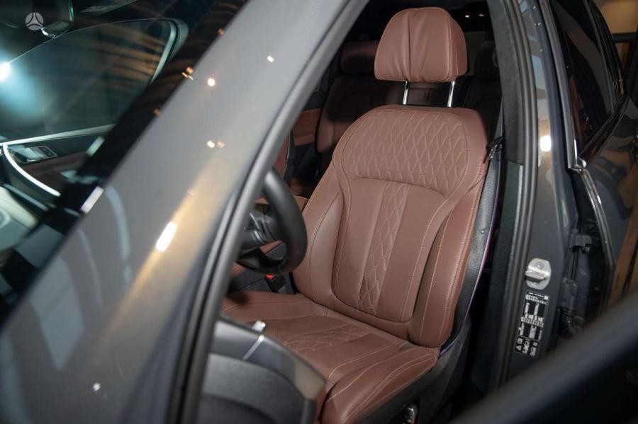 BMW X7 2026 in Kaunas, with an engine capacity of 3.00 L and mileage of 16 thousand km for 95771 €, photo 12 on AUTOMOTO.COM.LV