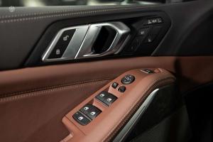 BMW X7 2026 in Kaunas, with an engine capacity of 3.00 L and mileage of 16 thousand km for 95771 €, photo 21 on AUTOMOTO.COM.LV