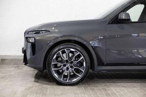 BMW X7 2026 in Vilnius, with an engine capacity of 3.00 L and mileage of 12 thousand km for 99891 €, photo 8 on AUTOMOTO.COM.LV