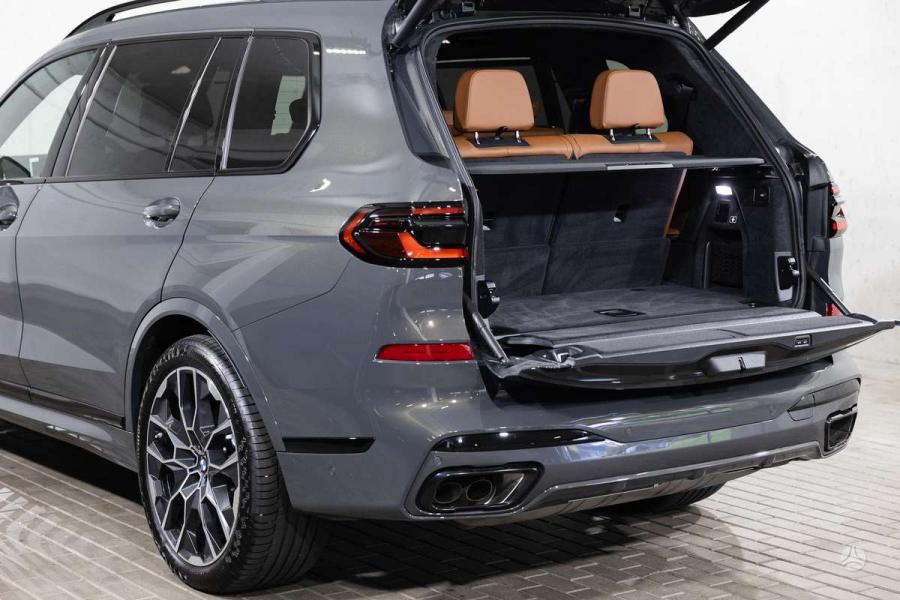 BMW X7 2026 in Vilnius, with an engine capacity of 3.00 L and mileage of 12 thousand km for 99891 €, photo 14 on AUTOMOTO.COM.LV