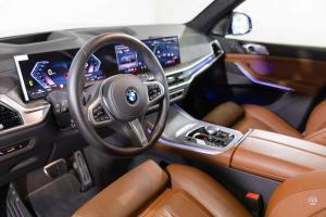 BMW X7 2026 in Vilnius, with an engine capacity of 3.00 L and mileage of 12 thousand km for 99891 €, photo 21 on AUTOMOTO.COM.LV