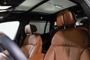 BMW X7 2026 in Vilnius, with an engine capacity of 3.00 L and mileage of 12 thousand km for 99891 €, photo 27 on AUTOMOTO.COM.LV