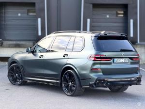 Green BMW X7 2020 in Vilnius, with an engine capacity of 3.00 L and mileage of 87 thousand km for 61900 €, photo 5 on AUTOMOTO.COM.LV