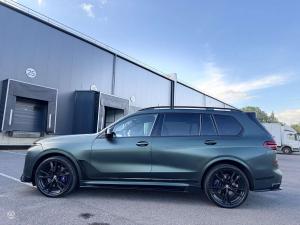 Green BMW X7 2020 in Vilnius, with an engine capacity of 3.00 L and mileage of 87 thousand km for 61900 €, photo 8 on AUTOMOTO.COM.LV