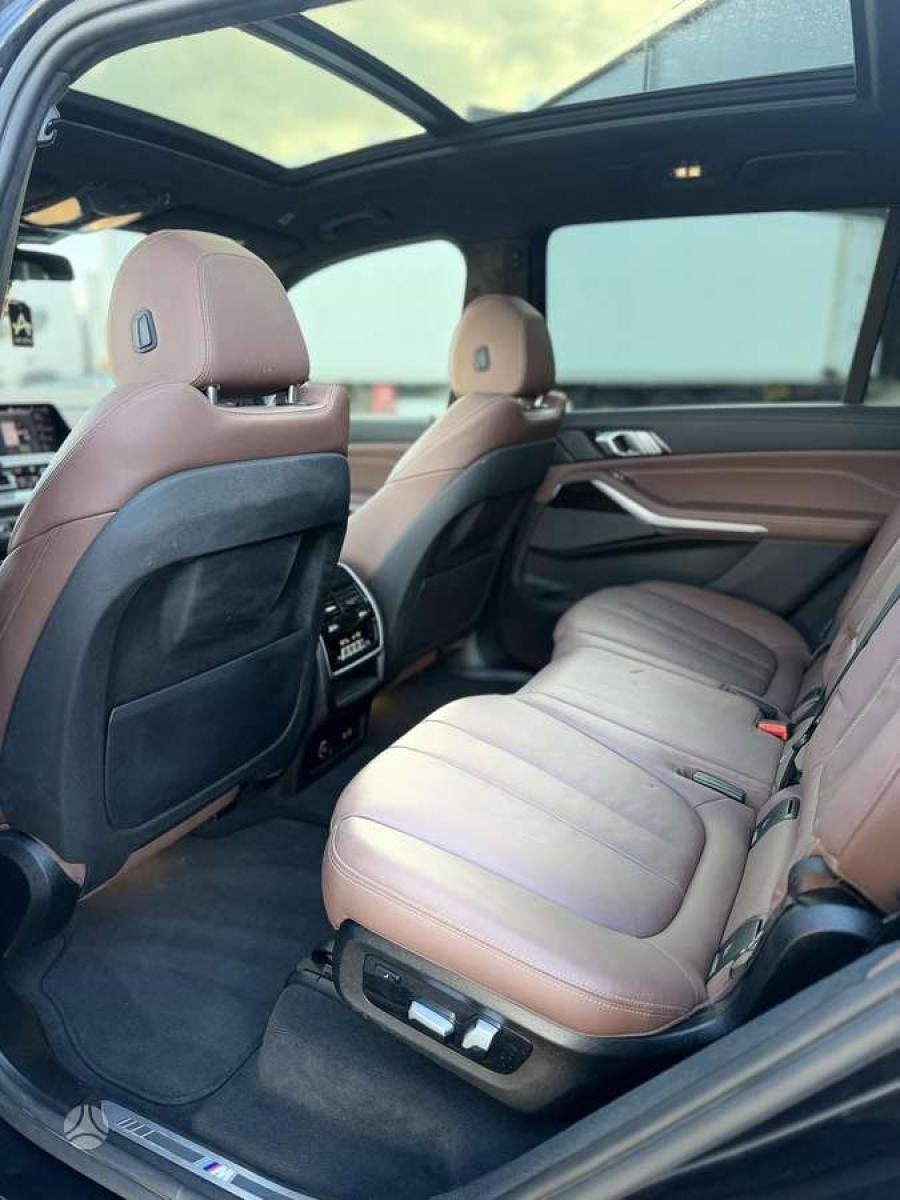 Green BMW X7 2020 in Vilnius, with an engine capacity of 3.00 L and mileage of 87 thousand km for 61900 €, photo 17 on AUTOMOTO.COM.LV