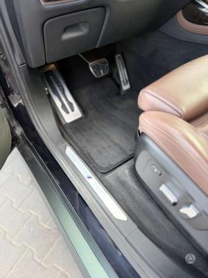 Green BMW X7 2020 in Vilnius, with an engine capacity of 3.00 L and mileage of 87 thousand km for 61900 €, photo 19 on AUTOMOTO.COM.LV