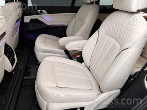 Зеленый БМВ X7 2023 в Тукумс, объемом двигателя 3.00 л и пробегом 102 тыс. км за 69990 €, фото 4 на AUTOMOTO.COM.LV
