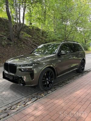 Green BMW X7 2024 in Bauska, with an engine capacity of 4.00 L and mileage of 37 thousand km for 96999 €, photo  on AUTOMOTO.COM.LV