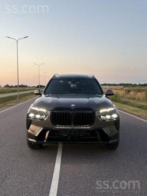 Green BMW X7 2024 in Bauska, with an engine capacity of 4.00 L and mileage of 37 thousand km for 96999 €, photo 11 on AUTOMOTO.COM.LV