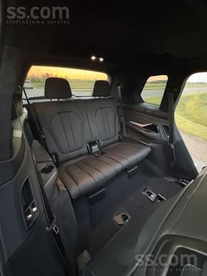 Green BMW X7 2024 in Bauska, with an engine capacity of 4.00 L and mileage of 37 thousand km for 96999 €, photo 14 on AUTOMOTO.COM.LV