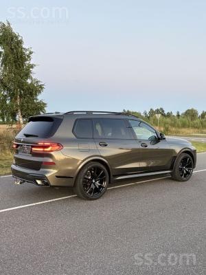 Green BMW X7 2024 in Bauska, with an engine capacity of 4.00 L and mileage of 37 thousand km for 96999 €, photo 24 on AUTOMOTO.COM.LV