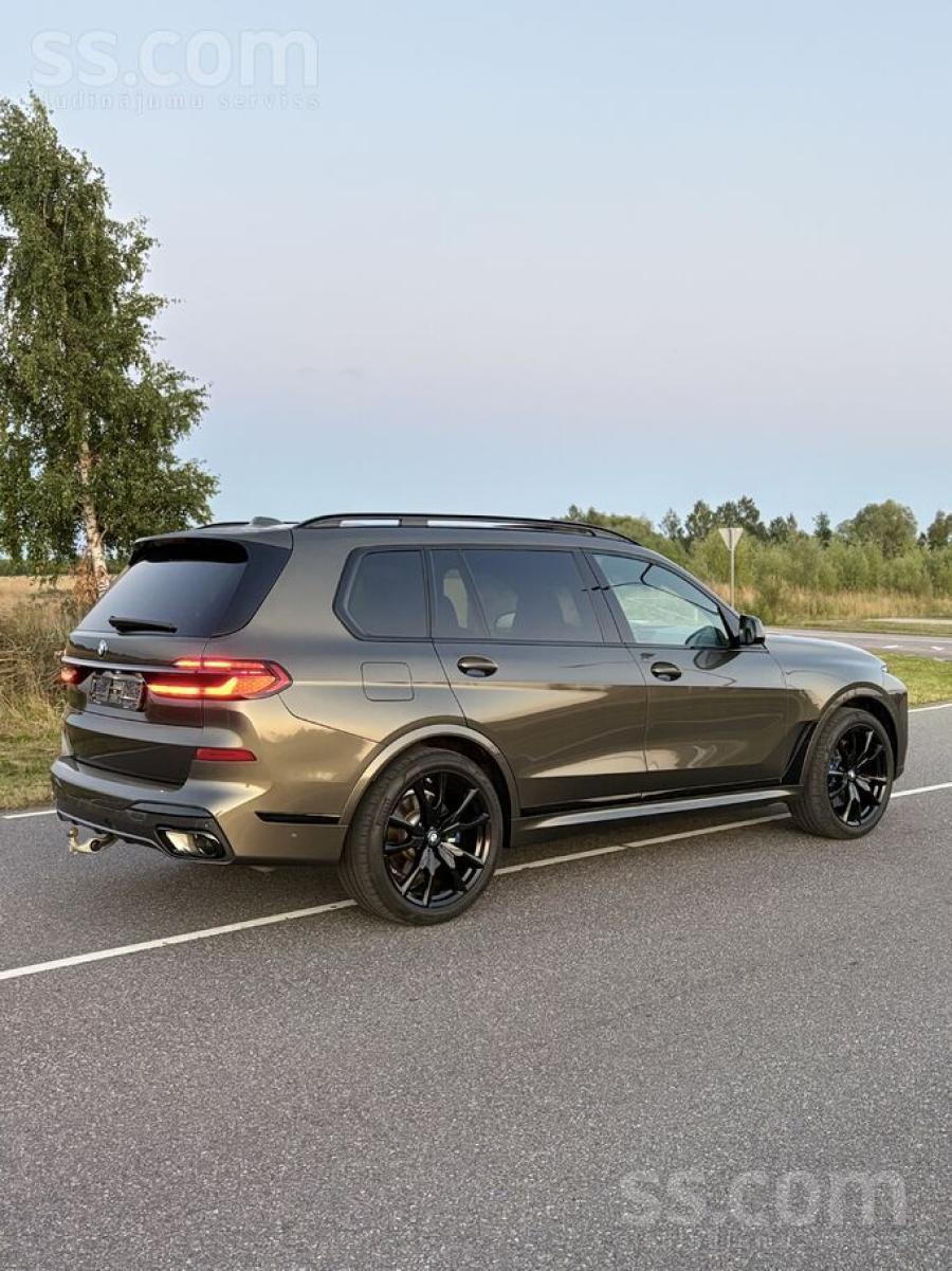 Green BMW X7 2024 in Bauska, with an engine capacity of 4.00 L and mileage of 37 thousand km for 96999 €, photo 24 on AUTOMOTO.COM.LV