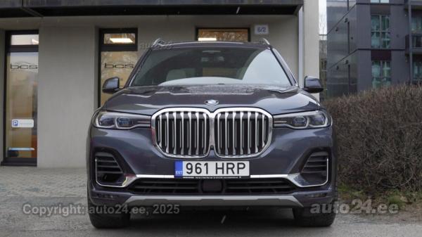 Pelēks BMW X7 2019 Tallina, ar dzinēja tilpumu 3.00 L un nobraukumu 95 tūkst. km par 59900 €, foto 3 vietnē AUTOMOTO.COM.LV