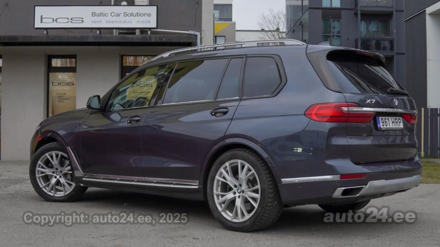 Pelēks BMW X7 2019 Tallina, ar dzinēja tilpumu 3.00 L un nobraukumu 95 tūkst. km par 59900 €, foto 4 vietnē AUTOMOTO.COM.LV