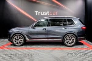 Grey BMW X7 2019 in Parnu, with an engine capacity of 3.00 L and mileage of 204 thousand km for 45000 €, photo 7 on AUTOMOTO.COM.LV