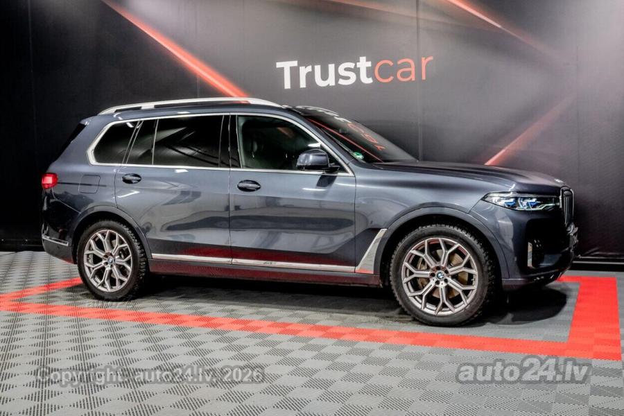 Grey BMW X7 2019 in Parnu, with an engine capacity of 3.00 L and mileage of 204 thousand km for 45000 €, photo 9 on AUTOMOTO.COM.LV