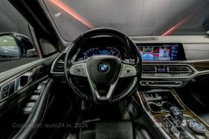 Grey BMW X7 2019 in Parnu, with an engine capacity of 3.00 L and mileage of 204 thousand km for 45000 €, photo 19 on AUTOMOTO.COM.LV