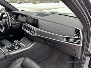 Grey BMW X7 2019 in Tartu, with an engine capacity of 3.00 L and mileage of 92 thousand km for 64500 €, photo 11 on AUTOMOTO.COM.LV