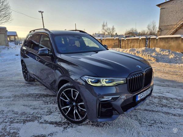 Grey BMW X7 2019 in Utena, with an engine capacity of 2.99 L and mileage of 208 thousand km for 49990 €, photo 2 on AUTOMOTO.COM.LV