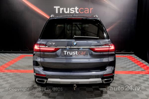 Grey BMW X7 2019 in Parnu, with an engine capacity of 3.00 L and mileage of 187 thousand km for 47500 €, photo 11 on AUTOMOTO.COM.LV