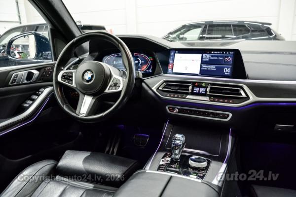 Grey BMW X7 2019 in Tallinn, with an engine capacity of 3.00 L and mileage of 94 thousand km for 62500 €, photo 9 on AUTOMOTO.COM.LV