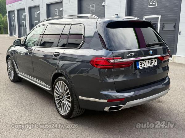 Pelēks BMW X7 2019 Tallina, ar dzinēja tilpumu 3.00 L un nobraukumu 98 tūkst. km par 55499 €, foto 5 vietnē AUTOMOTO.COM.LV