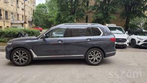 Grey BMW X7 2019 in Riga, with an engine capacity of 3.00 L and mileage of 109 thousand km for 49500 €, photo  on AUTOMOTO.COM.LV