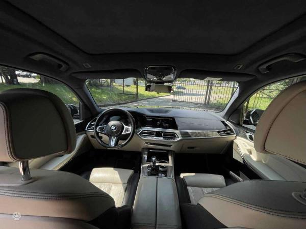 Grey BMW X7 2019 in Vilnius, with an engine capacity of 2.99 L and mileage of 140 thousand km for 44200 €, photo 10 on AUTOMOTO.COM.LV