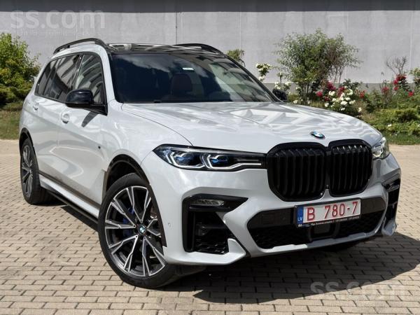 Grey BMW X7 2019 in Riga, with an engine capacity of 3.00 L and mileage of 168 thousand km for 51900 €, photo 2 on AUTOMOTO.COM.LV