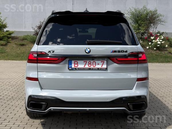 Grey BMW X7 2019 in Riga, with an engine capacity of 3.00 L and mileage of 168 thousand km for 51900 €, photo 5 on AUTOMOTO.COM.LV