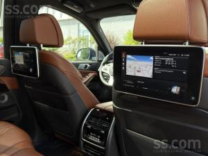 Grey BMW X7 2019 in Riga, with an engine capacity of 3.00 L and mileage of 168 thousand km for 51900 €, photo 20 on AUTOMOTO.COM.LV
